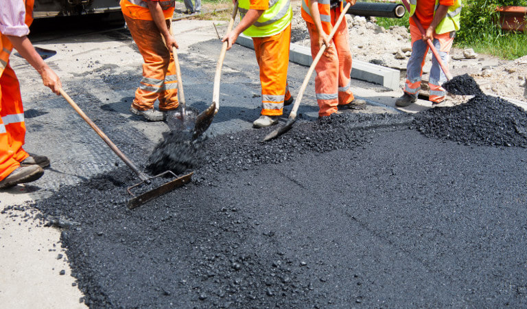 5 Types of Asphalt Maintenance Employees to Hire for Your Pavement Business